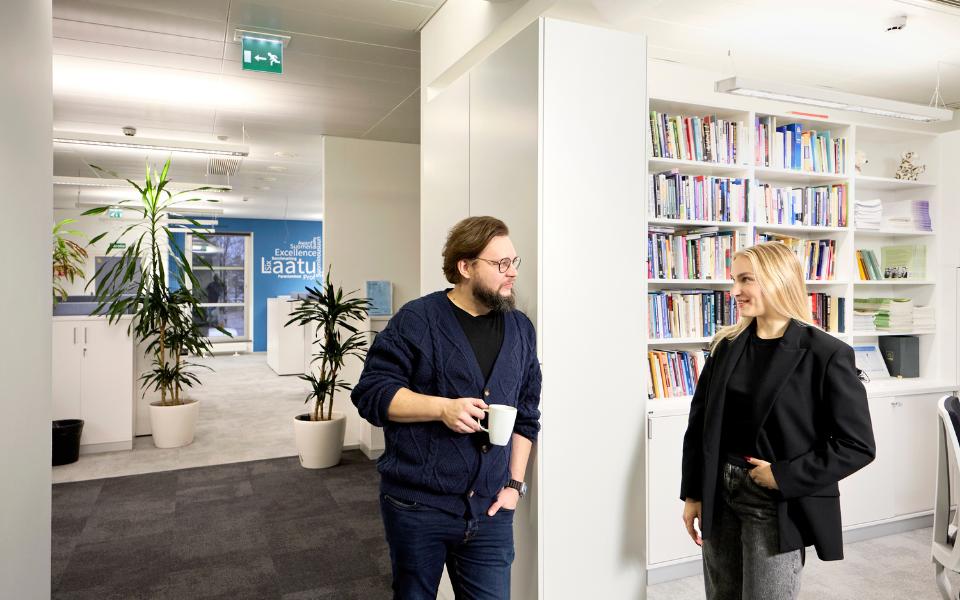 Merkityksellinen työ syntyy palautteesta ja näkyy viivan alla ...